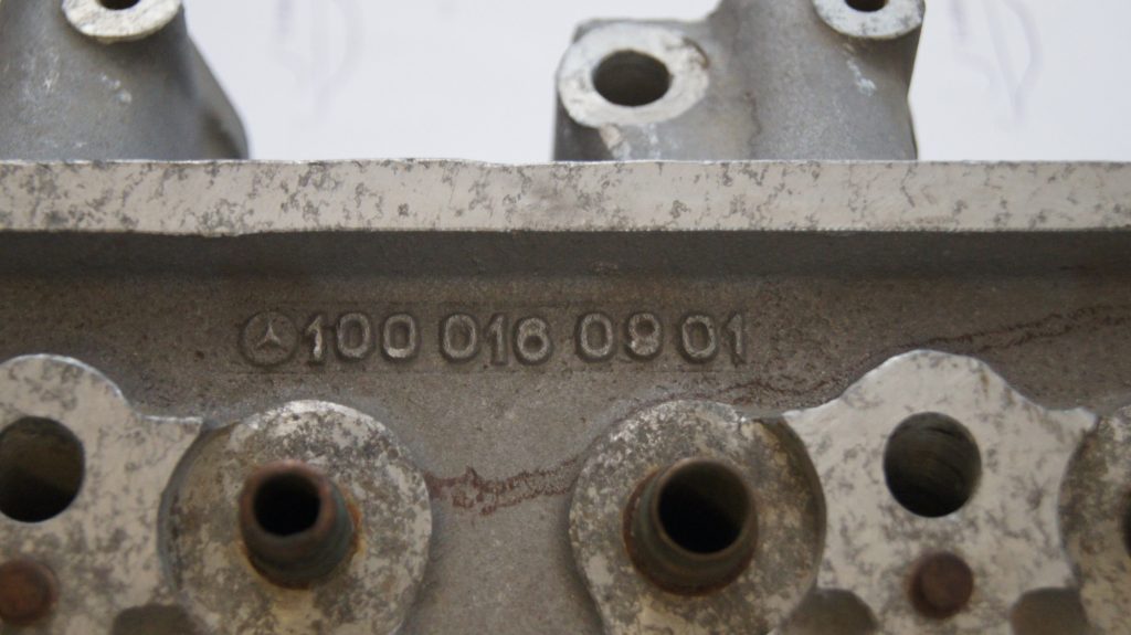 M100 Cylinder head Pair - mercedespartz