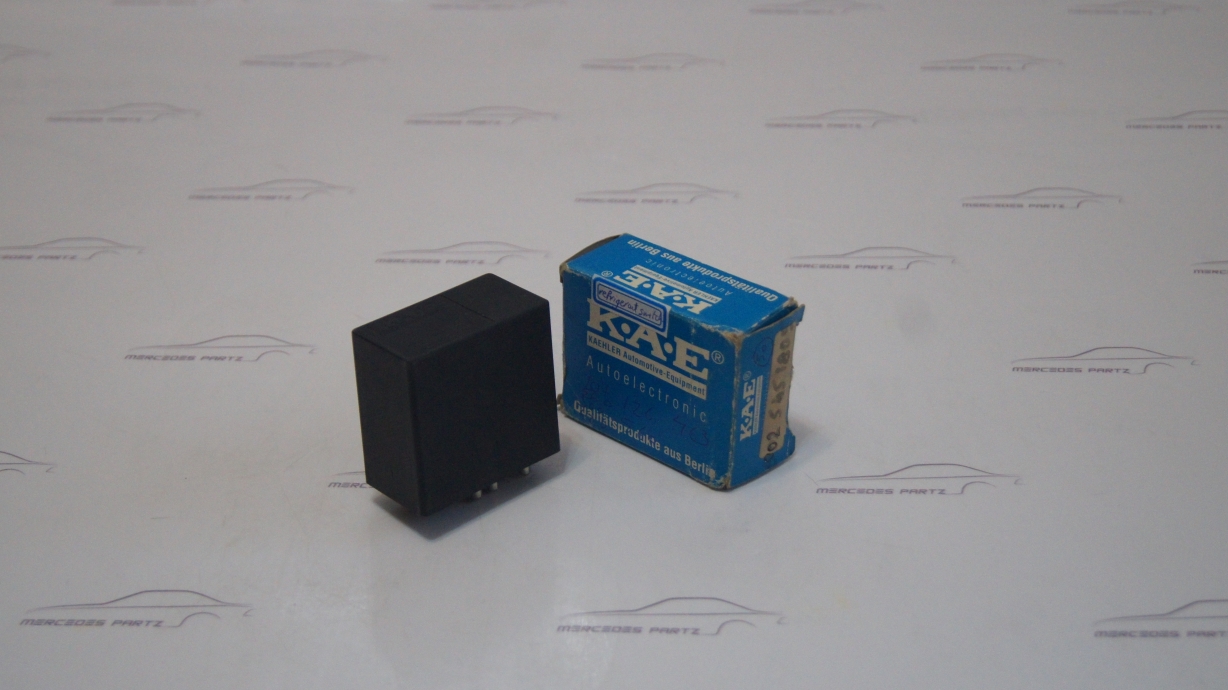 W107 W126 Refrigerant Switch relay A0025451805 - mercedespartz