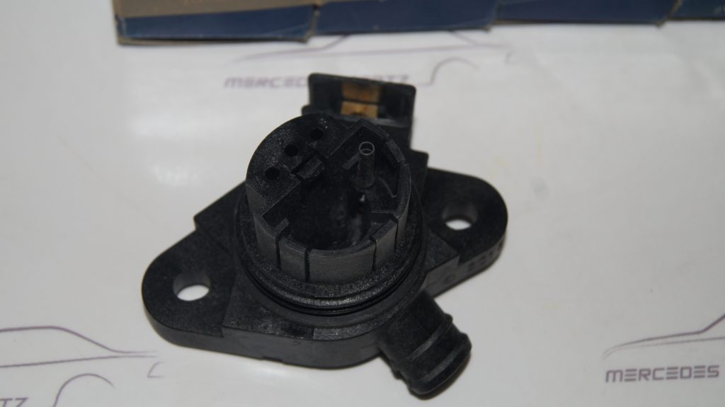 Plug Socket - mercedespartz