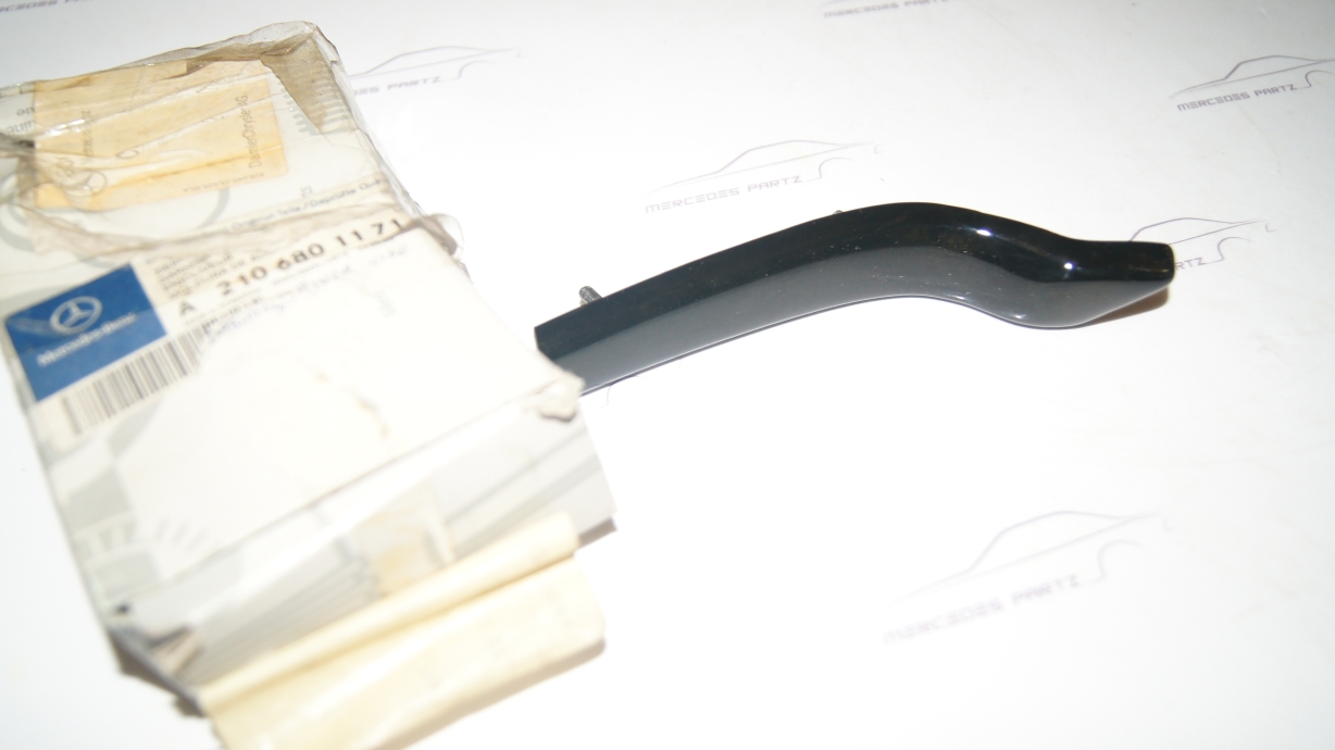 W210 Driver Side Dashboard Moulding - mercedespartz