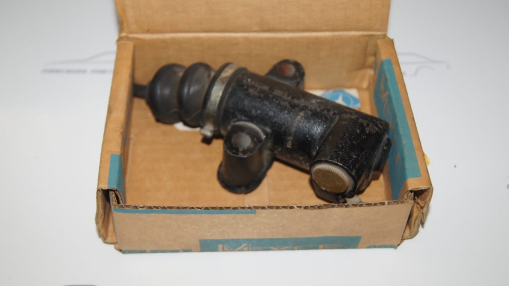 Clutch Slave Cylinder - mercedespartz