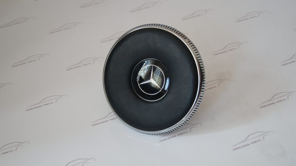 W100 Steering Cover Plate A1004601142 - mercedespartz