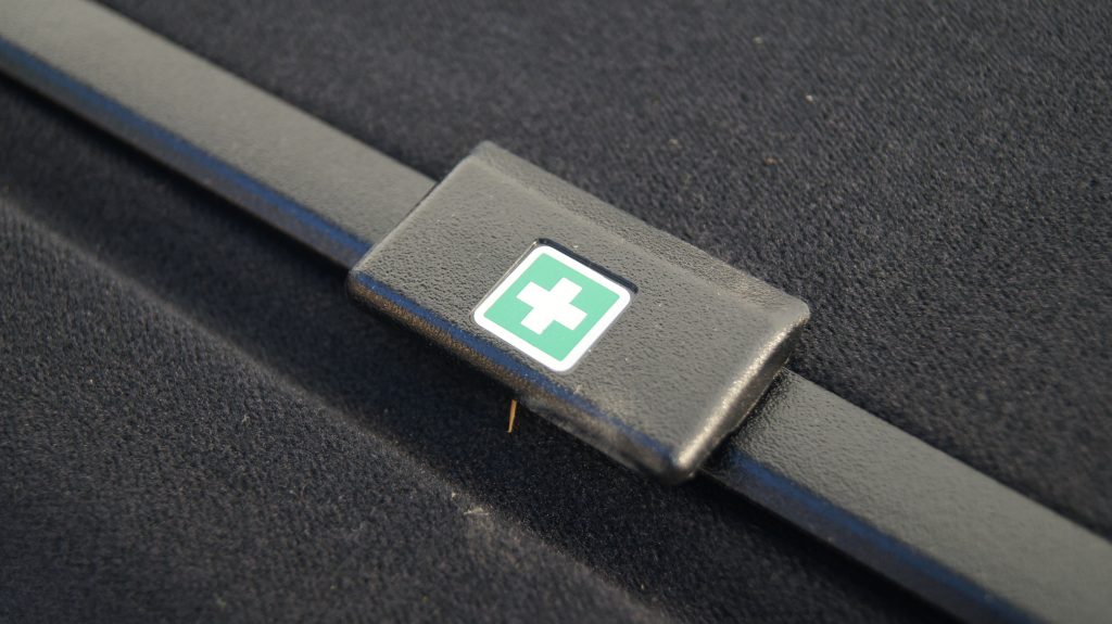 W202 Rear Panel - mercedespartz