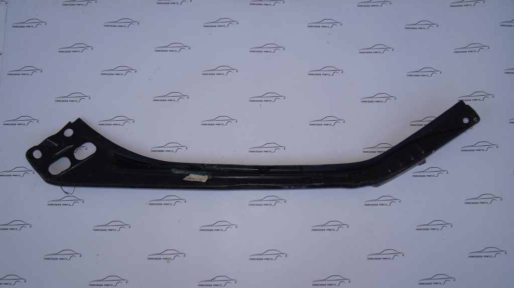 W124 Front Top Right Pillar - mercedespartz