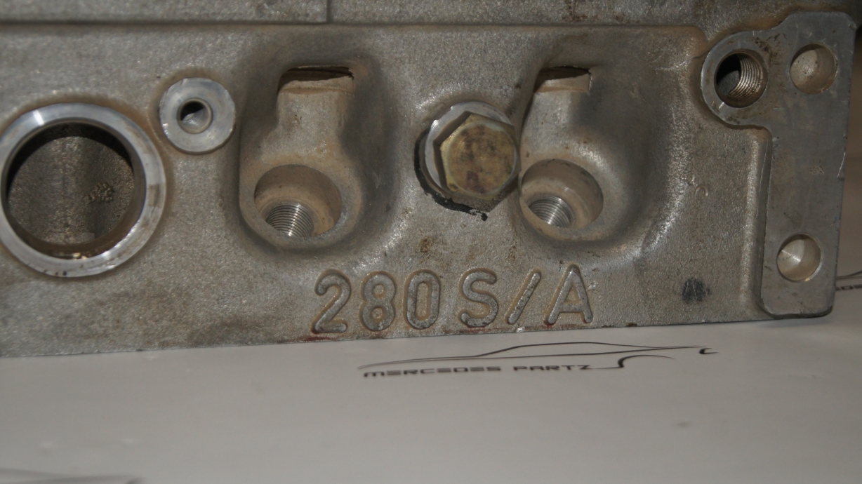 M130 Cylinder Head - mercedespartz