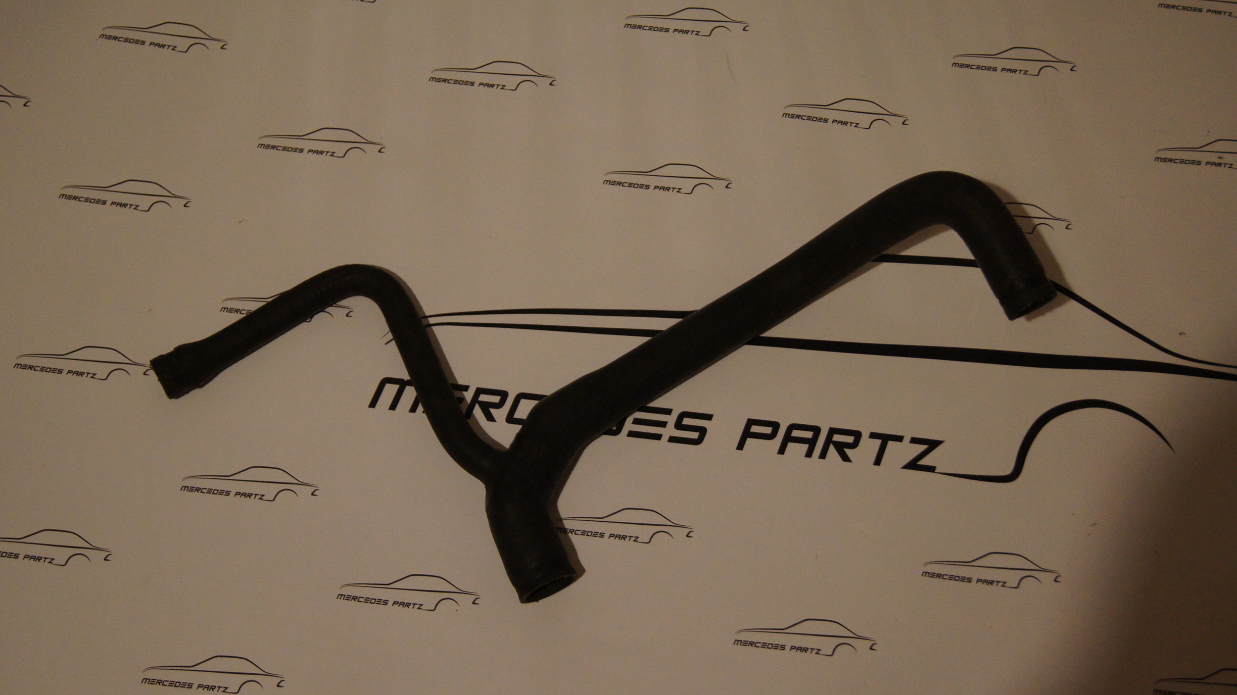 W124 200/230E Radiator hose - mercedespartz