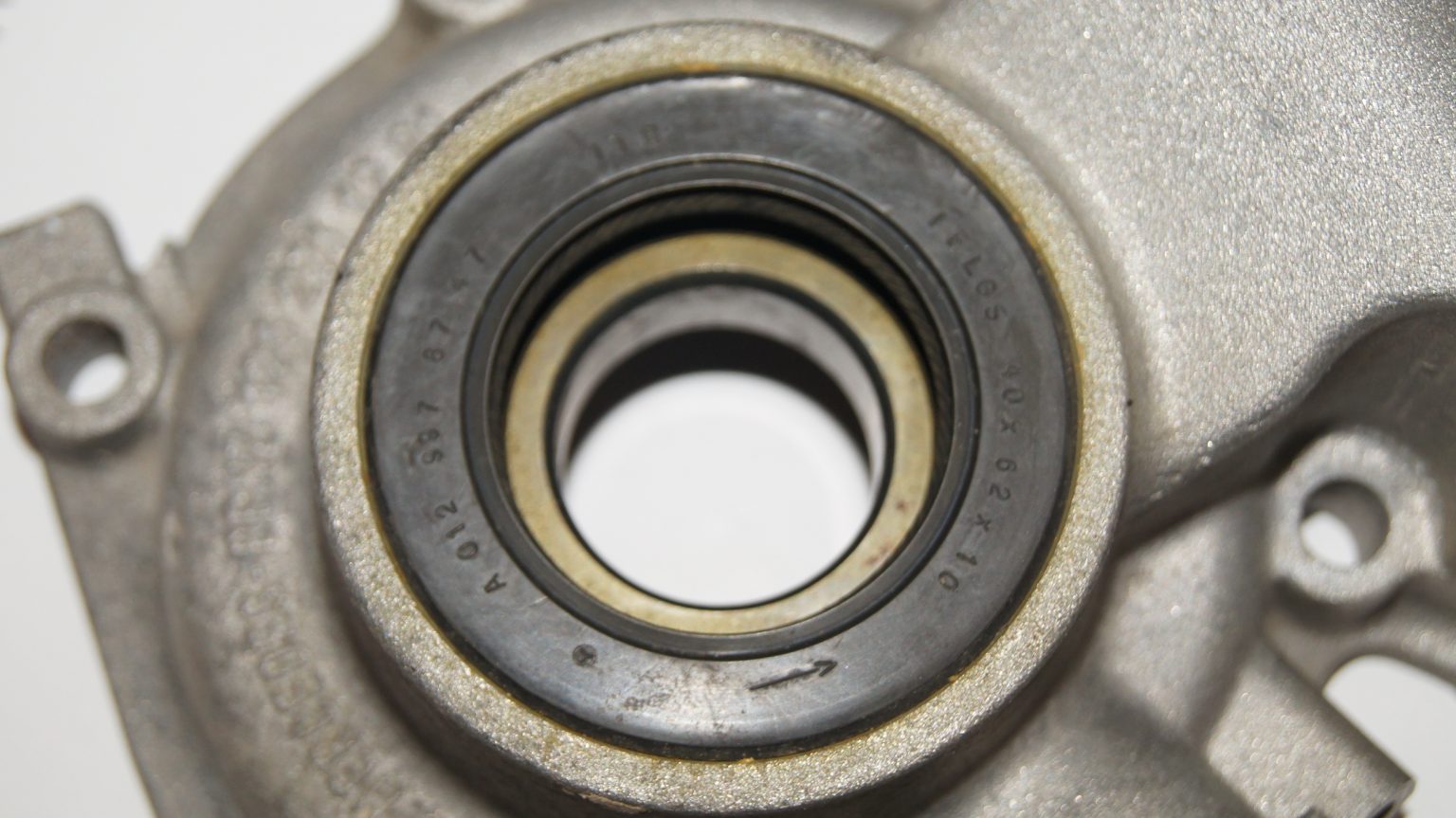 Transmission rear case - mercedespartz