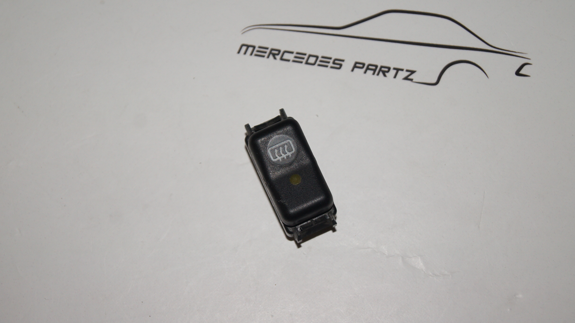W124 / R129 rear window heater switch NEW NOS - mercedespartz
