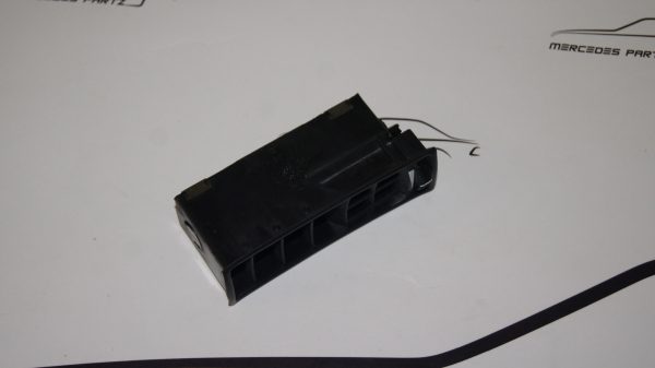 W126 right air nozzle - mercedespartz