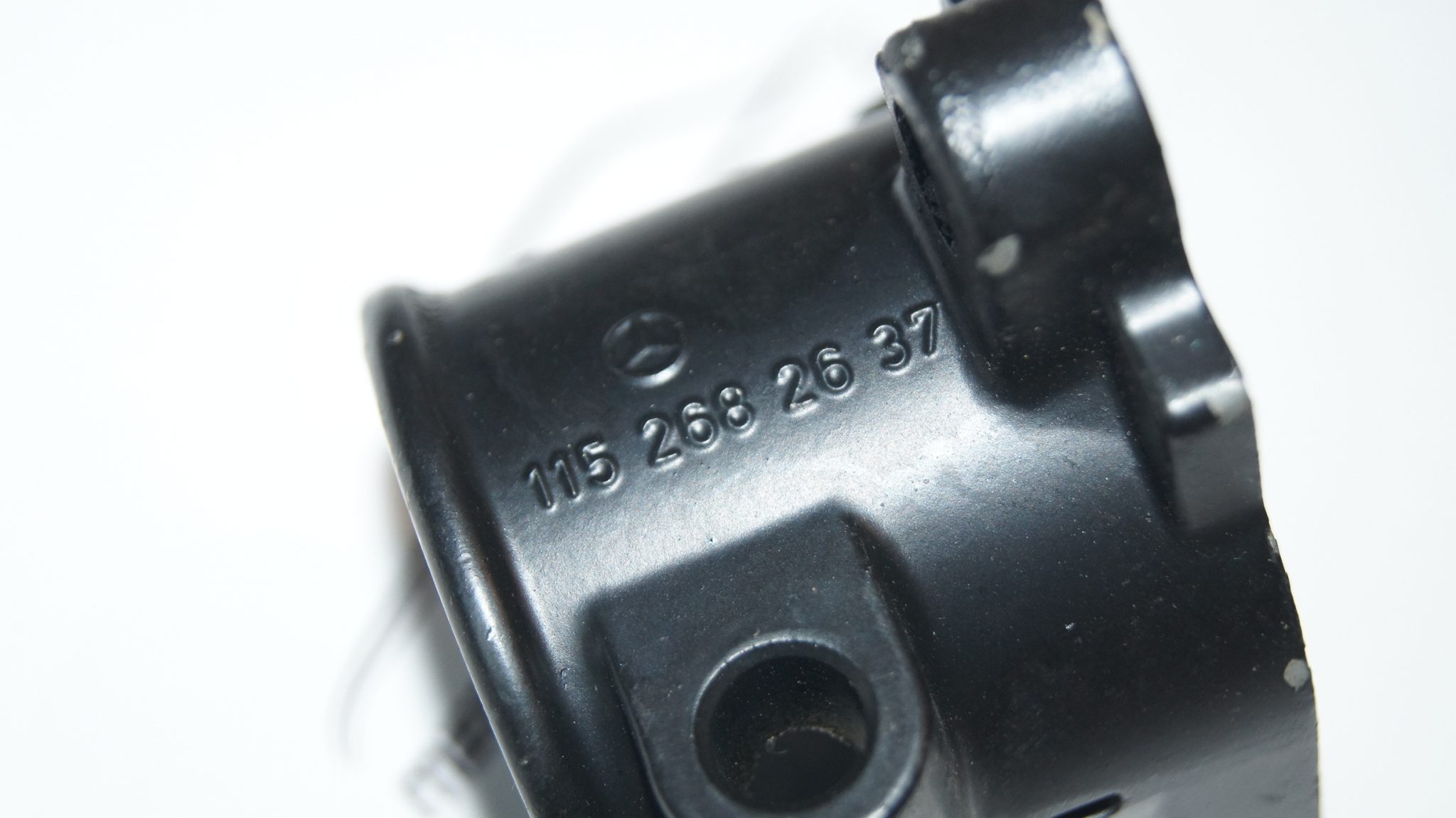 W114 W115 Transmission rear support - mercedespartz