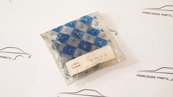 W123 W126 W124 W201 panelling clip to roof rail - mercedespartz