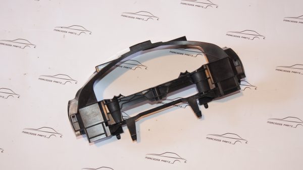 W203 Instrument cluster frame - mercedespartz