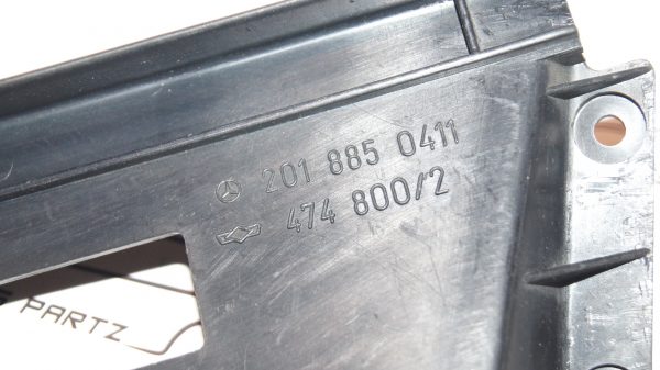 W201 Retaining plate right - mercedespartz