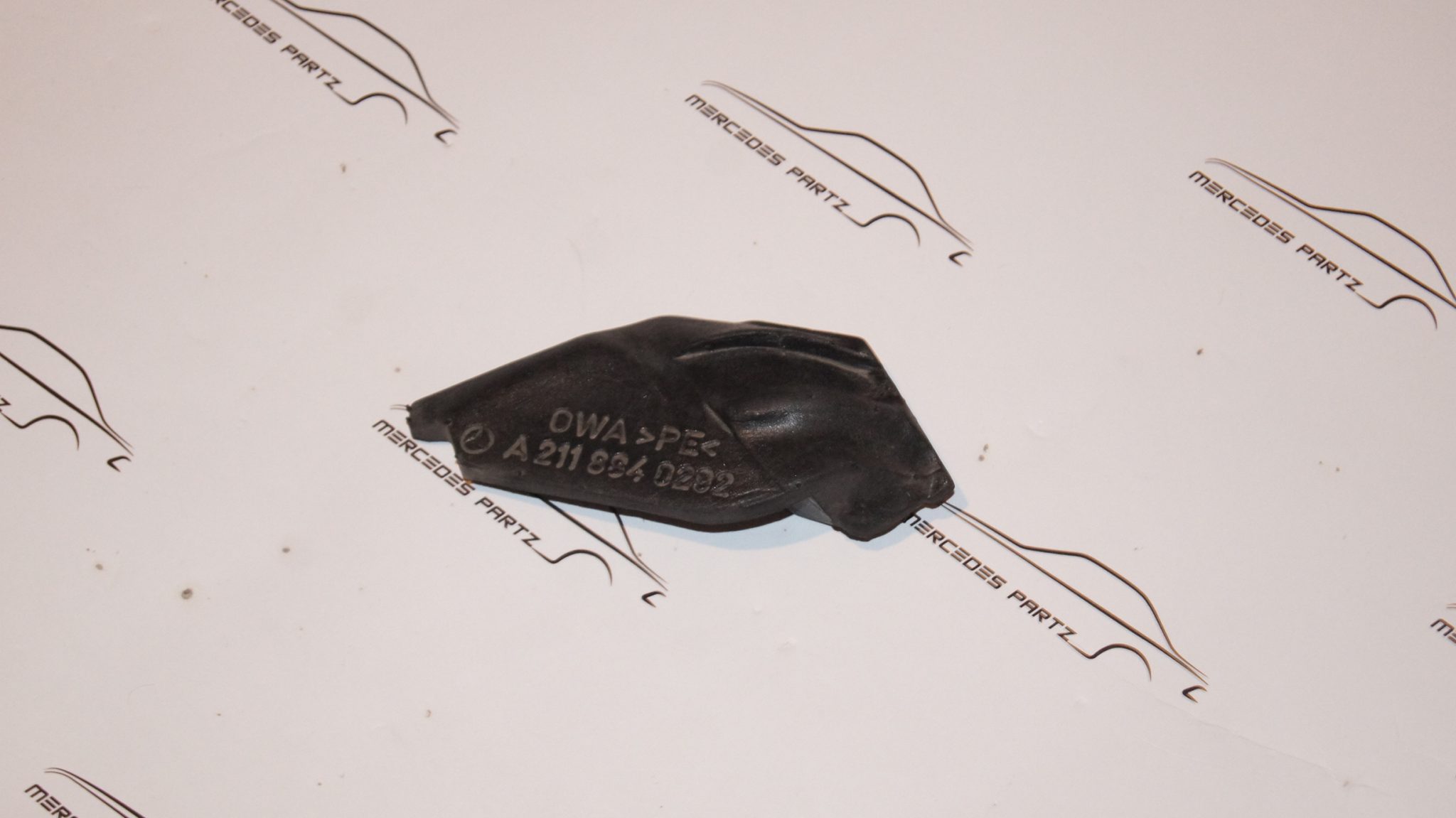 W211 damping pad between fender and A-pillar , right - mercedespartz