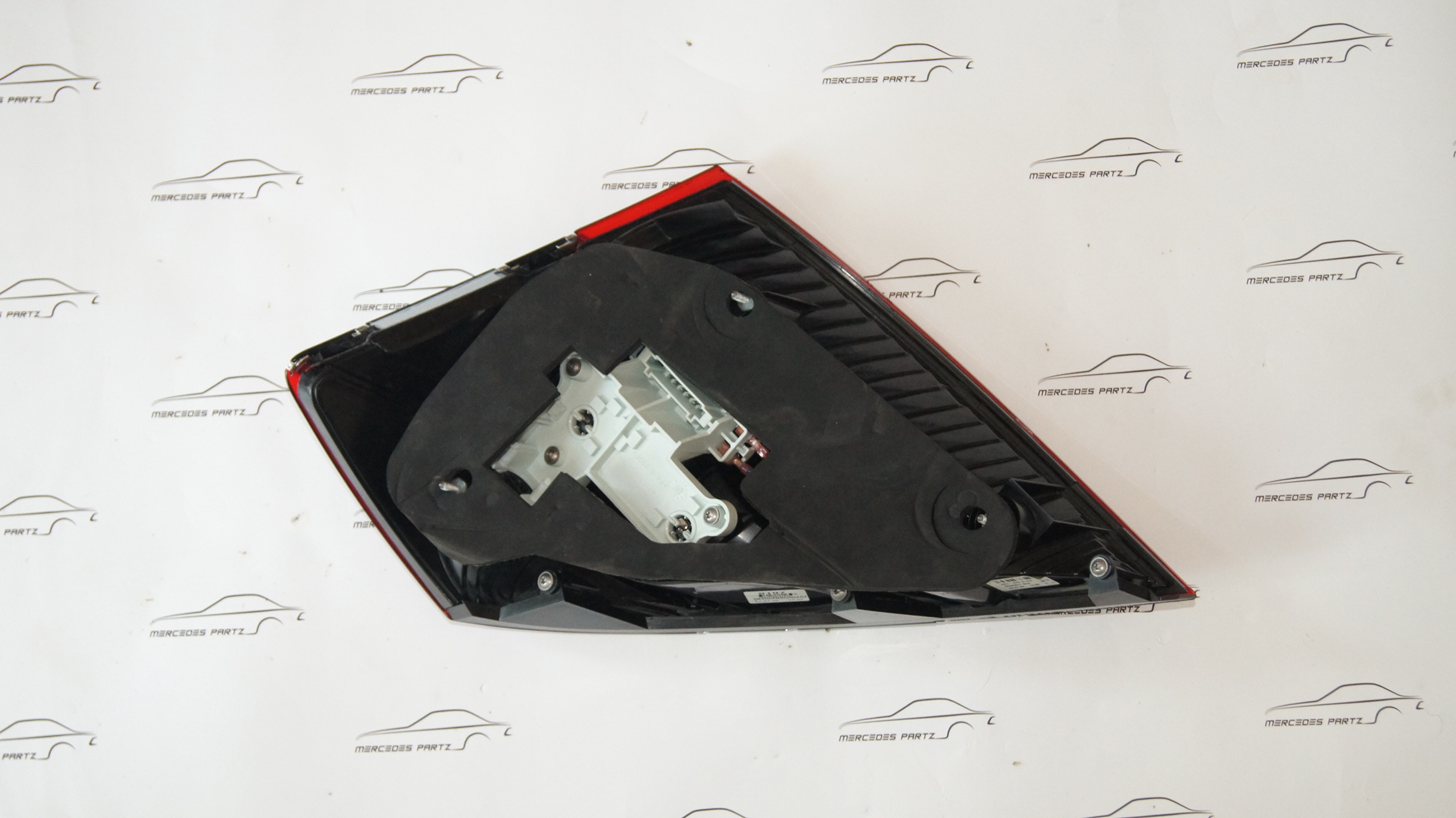 A2218200564 W221 Genuine Left taillight - mercedespartz