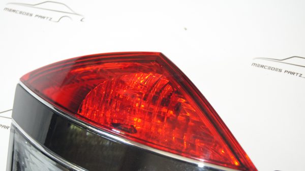 A2218200564 W221 Genuine Left taillight - mercedespartz