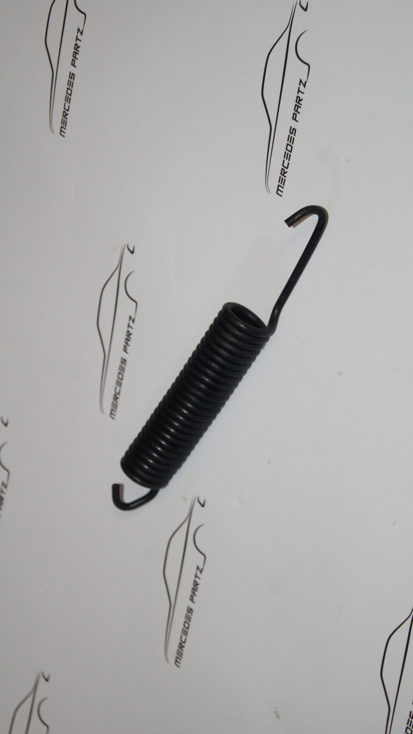 W115 W114 Hood tension spring - mercedespartz