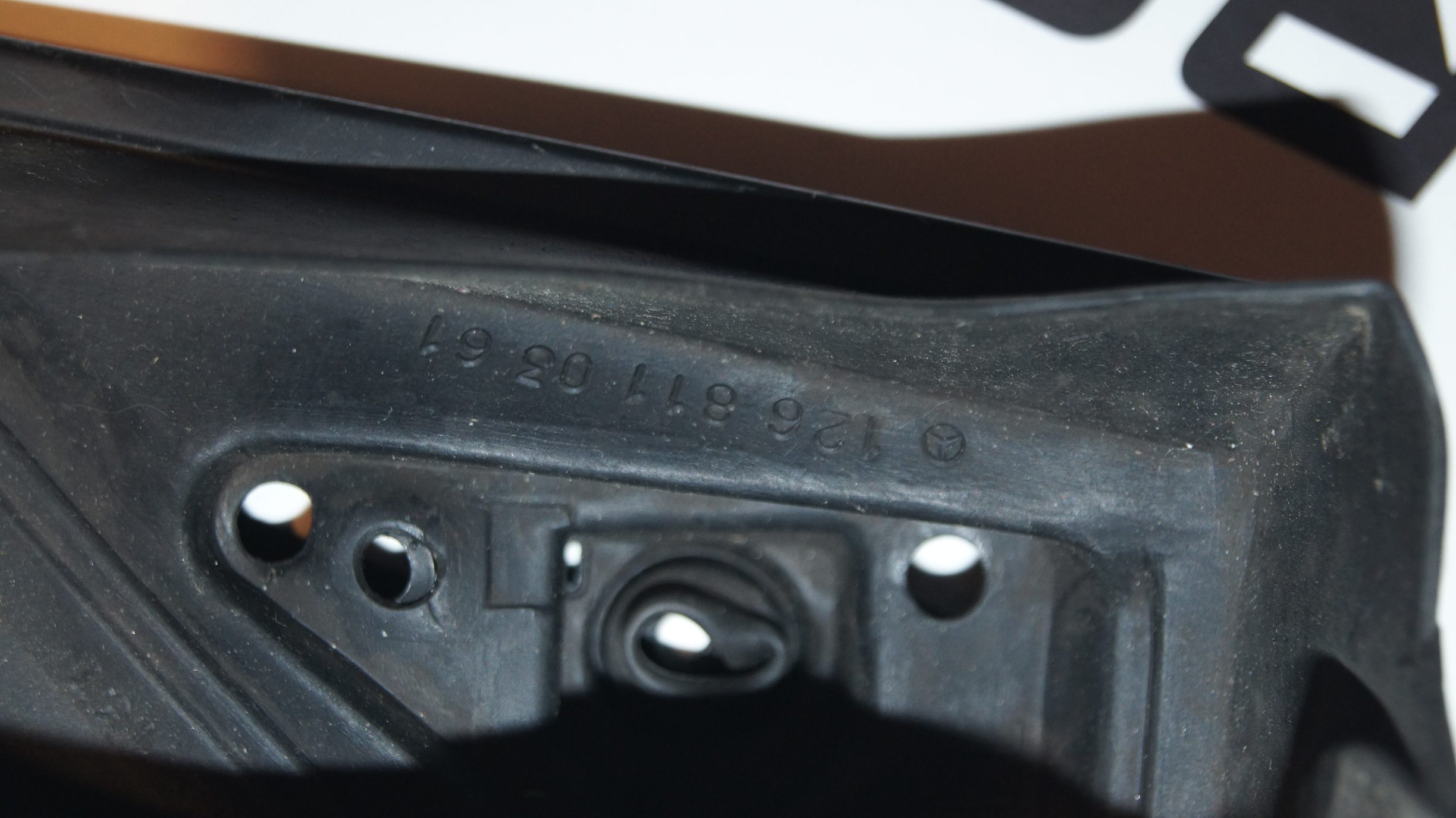 W126 Left mirror cap - mercedespartz