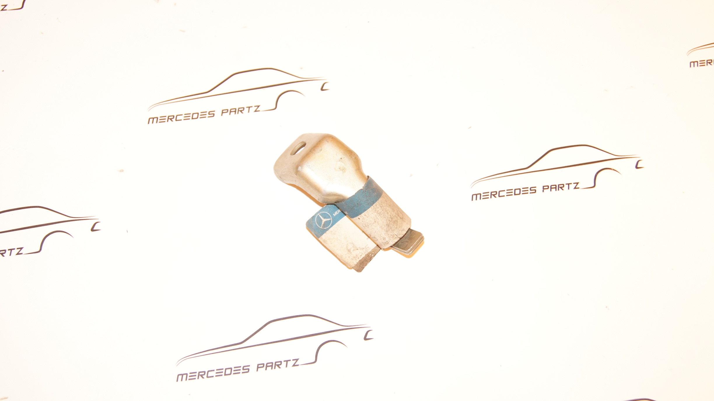 W126 Exhaust system bracket in front of central muffler - mercedespartz