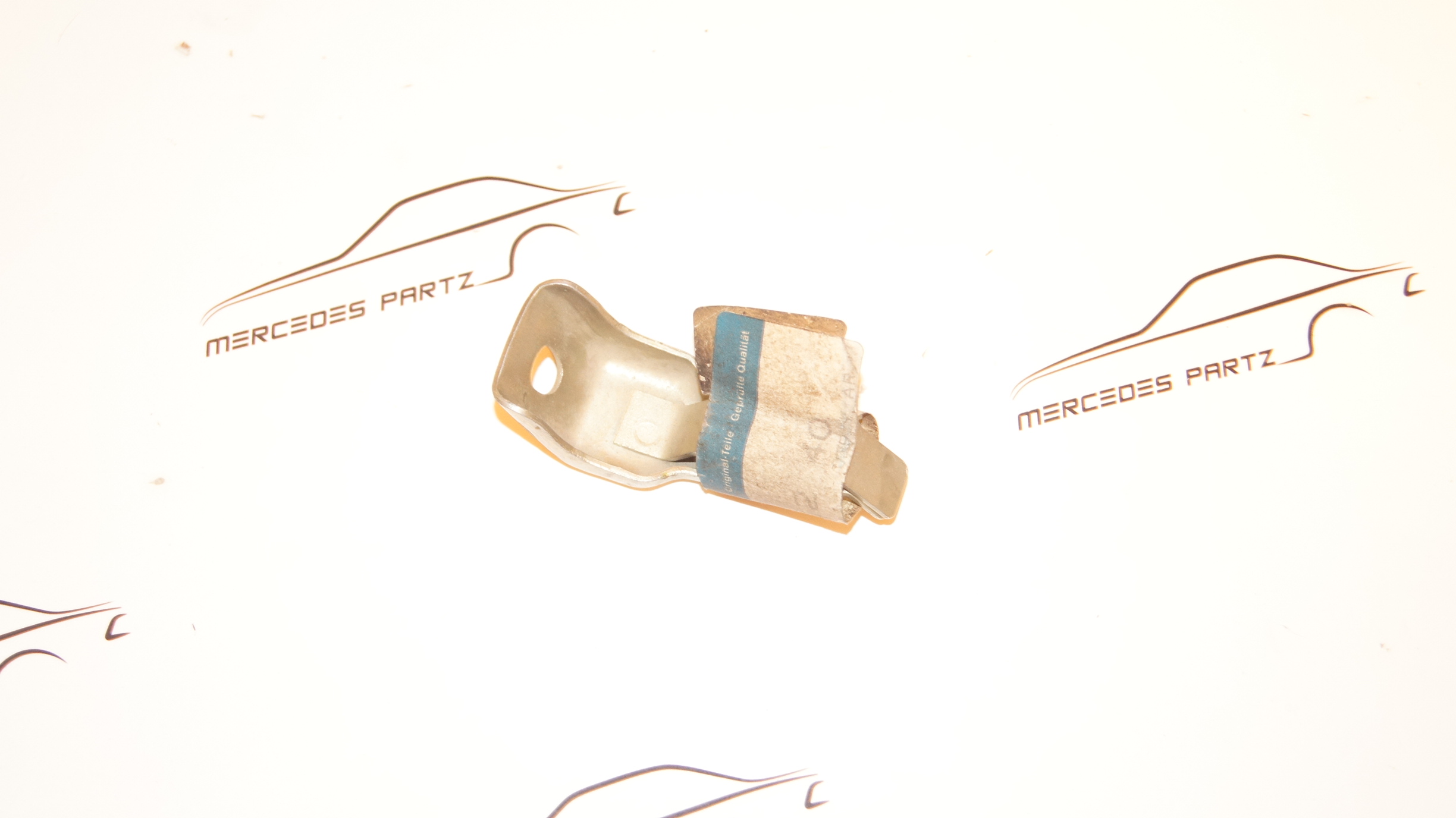 W126 Exhaust system bracket in front of central muffler - mercedespartz