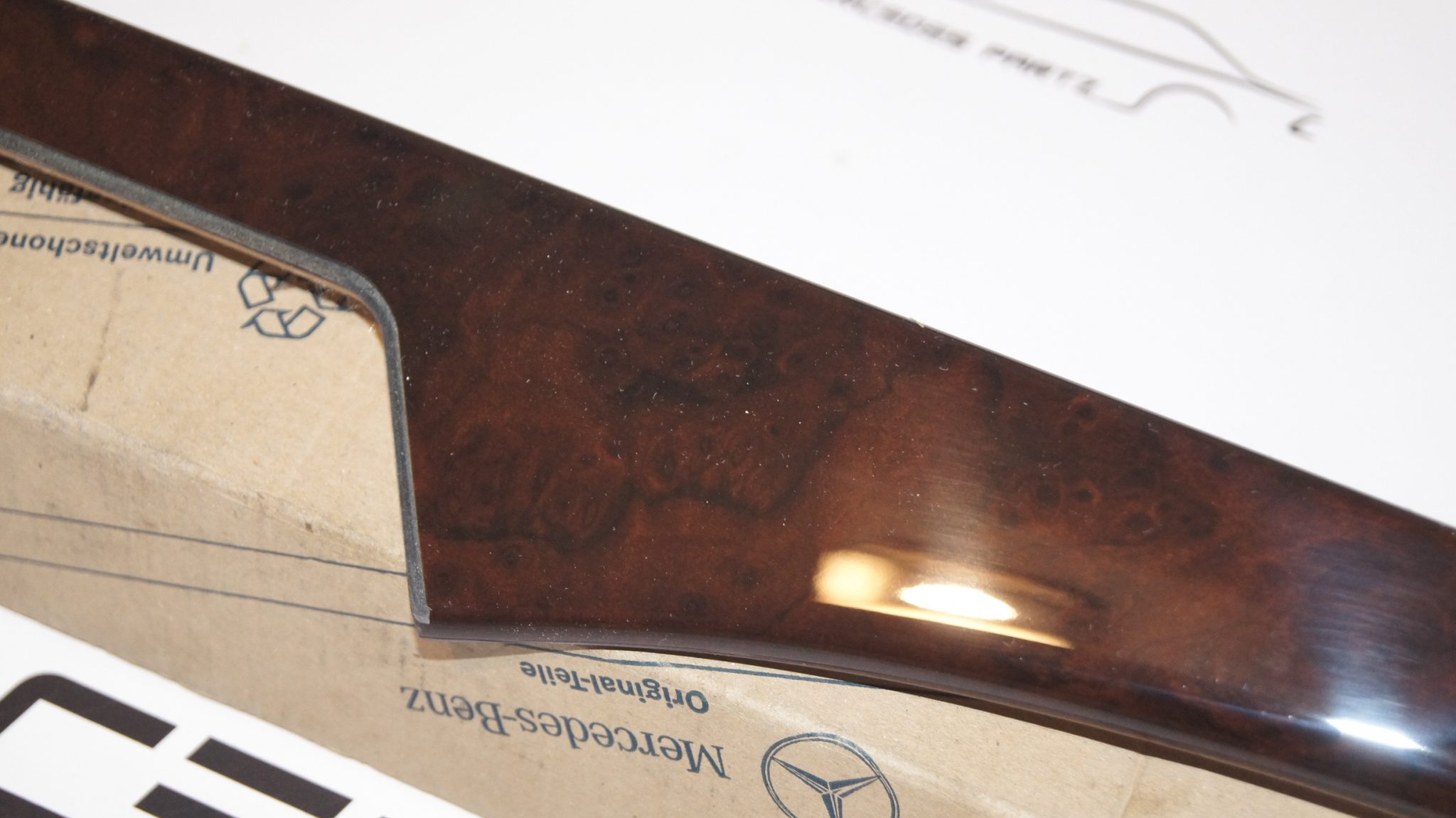 W202 rear right door interior wood trim elegance - mercedespartz