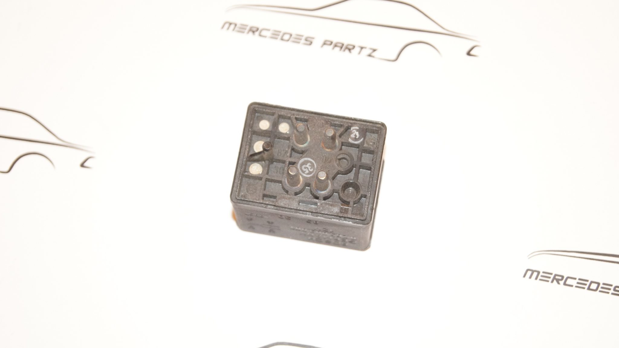 W107 W123 W124 W126 W201 brake booster relay - mercedespartz