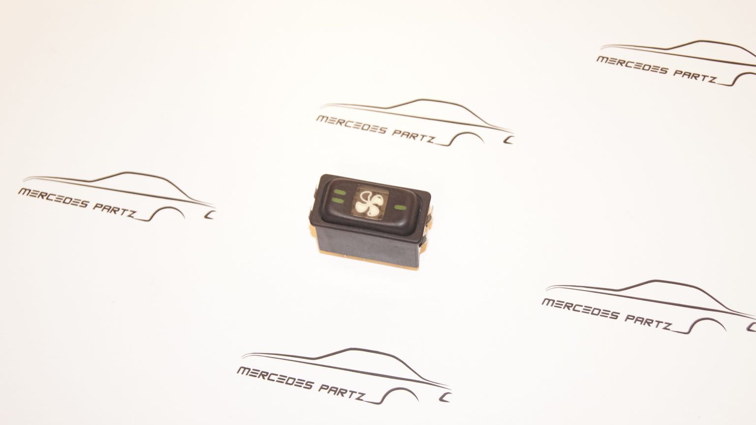 switch and socket - mercedespartz