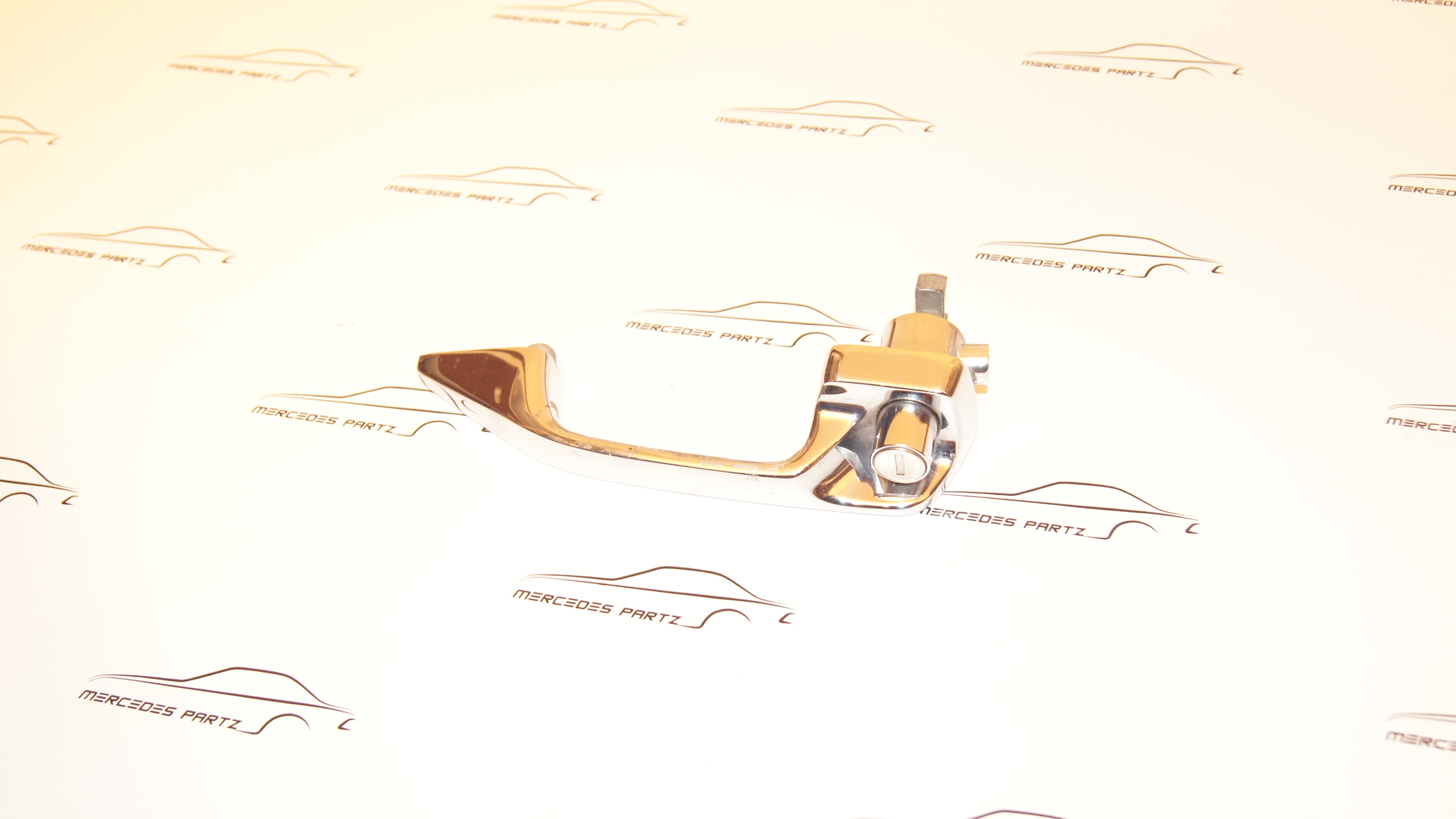 W114 W115 front right door handle - mercedespartz