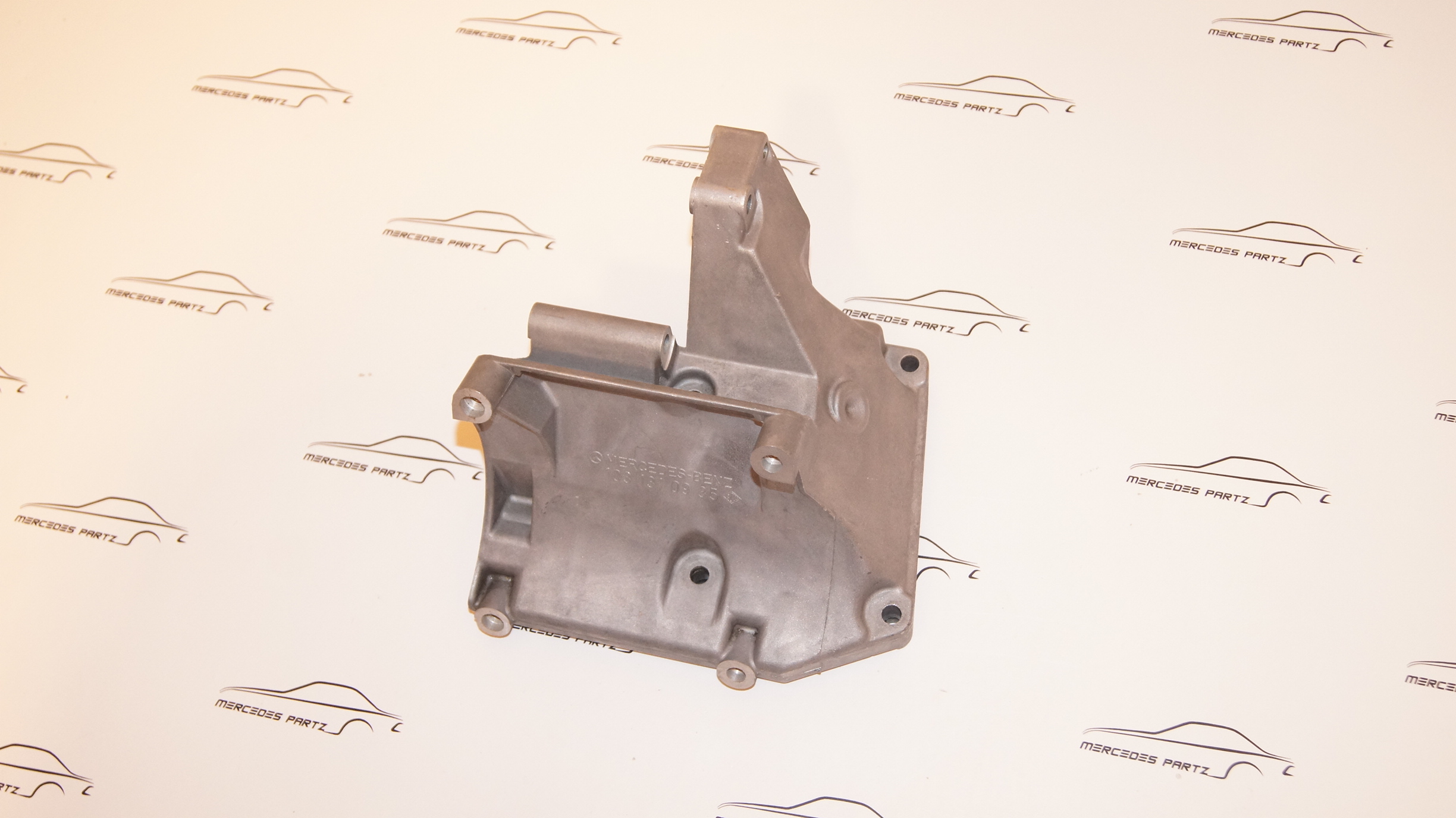M103 motor mount bracket - mercedespartz