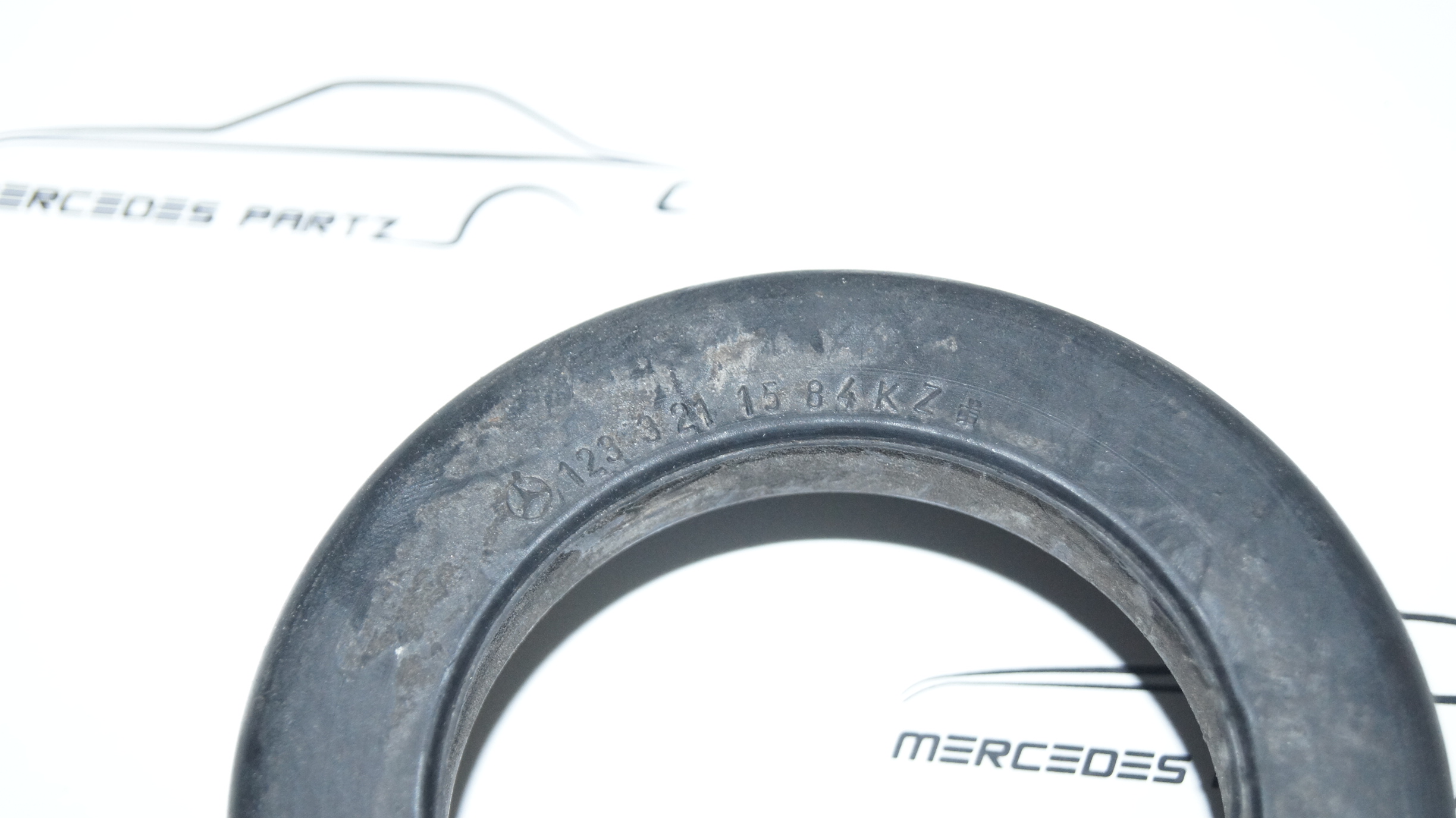 W123 W116 W115 W114 W107 front spring shim 18mm - mercedespartz