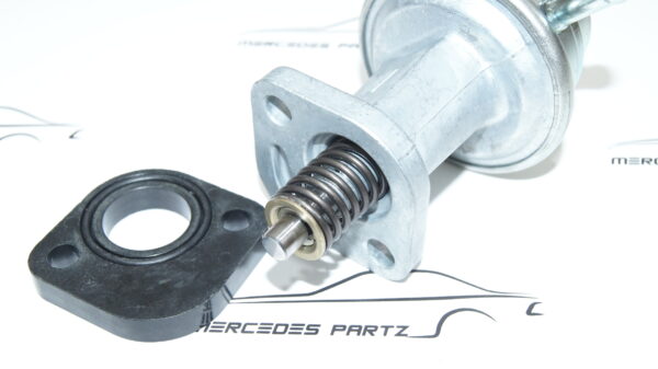 M108 M110 M114 M121 M115 M123 M130 M180 fuel pump - mercedespartz