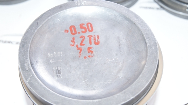 M30B32 T 3.2 turbo BMW E23 745i piston 89.50mm ( 89.47mm ) cr:7.5 ...