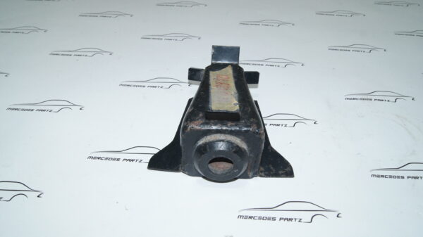 W126 brake rear bracing to left side member console - mercedespartz