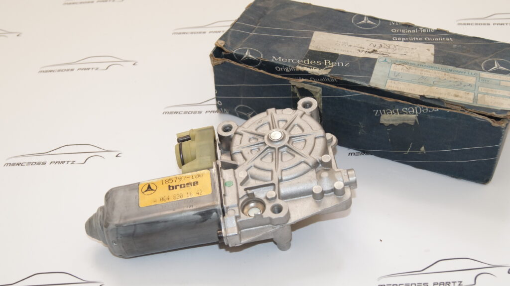 W140 electric window geared motor right - mercedespartz