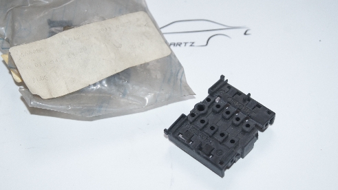 W201 W124 W126 W140 receptacle housing plug - mercedespartz