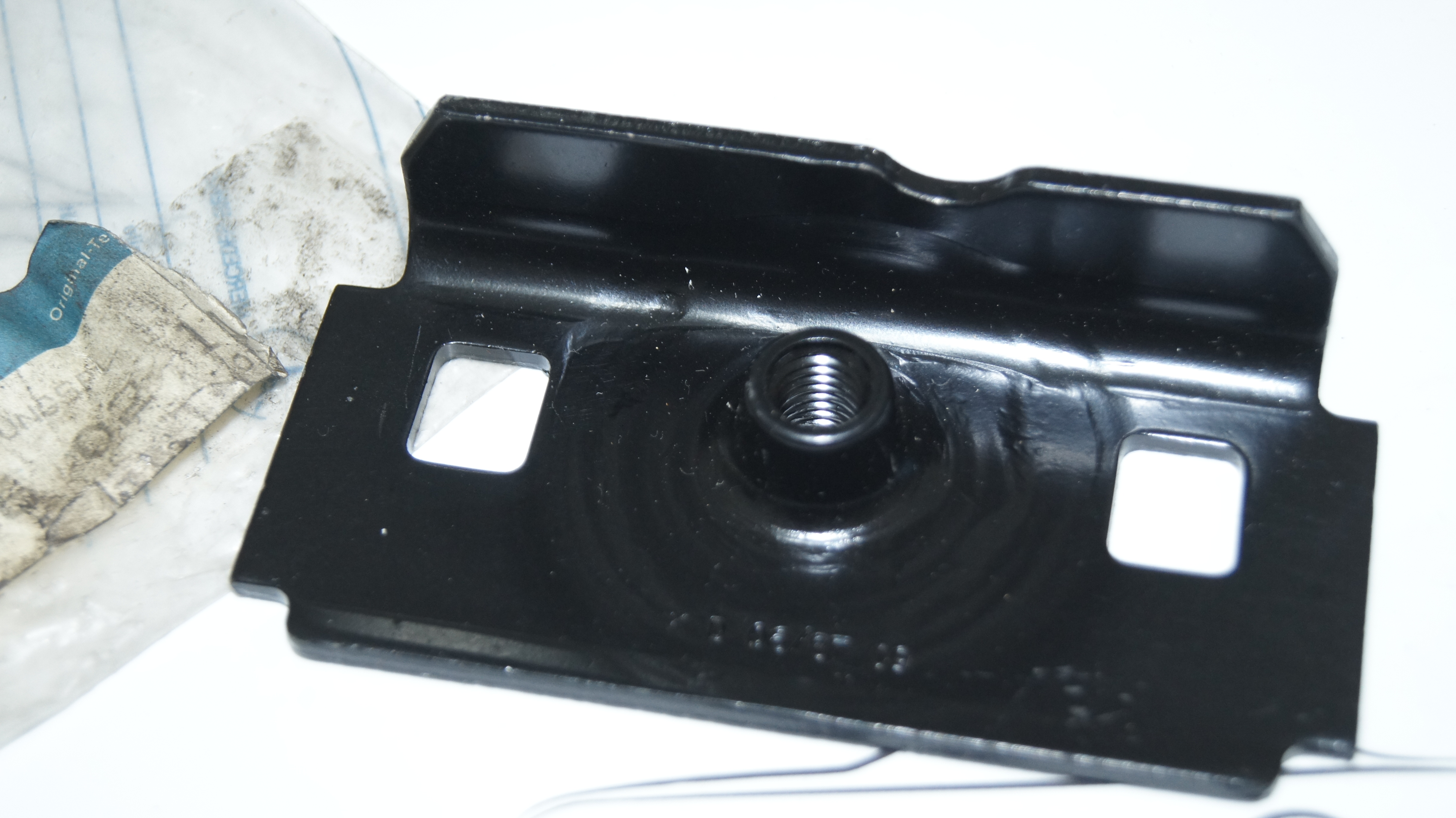 W201 W124 front subframe torsion bar bearing reinforcement plate ...