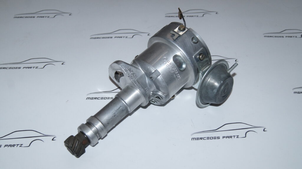M110 D-Jetronic ignition distributor - mercedespartz