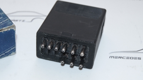 A0035450005 fuel pump cut off relay - mercedespartz