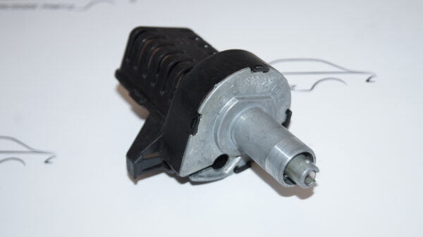 W124 heater blower switch A1248202210 - mercedespartz