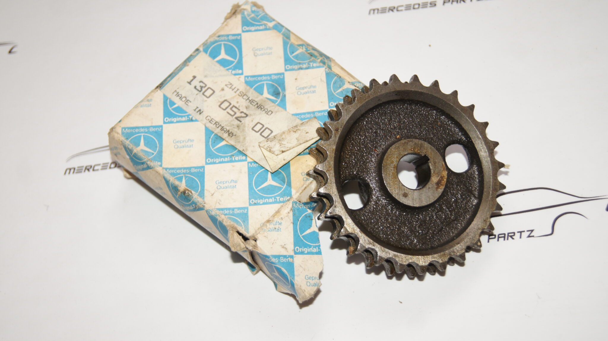 A1300520002 M110 intermediate gear - mercedespartz