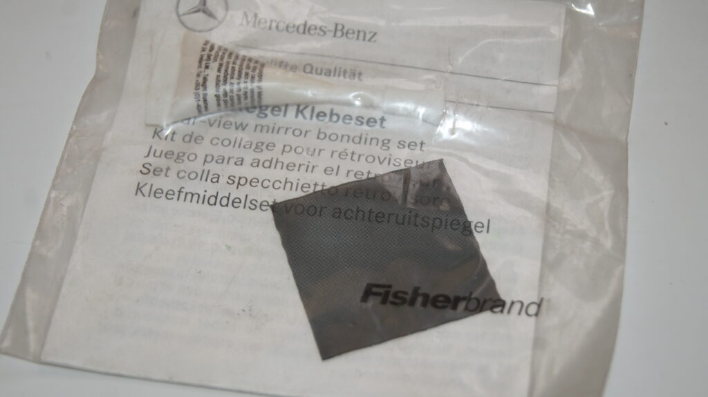 adhesive - mercedespartz