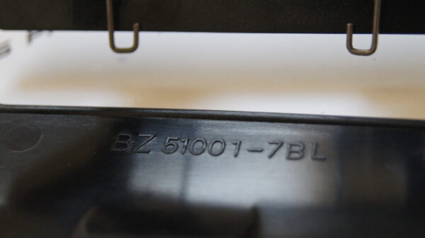 W220 front bumper left trim ring cover - mercedespartz