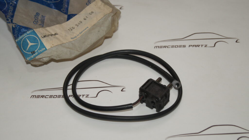 A1265406108 W107 W123 W126 wiring harness from stoplight switch to ...