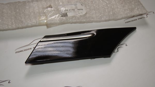 W245 left rear fender protective strip - mercedespartz