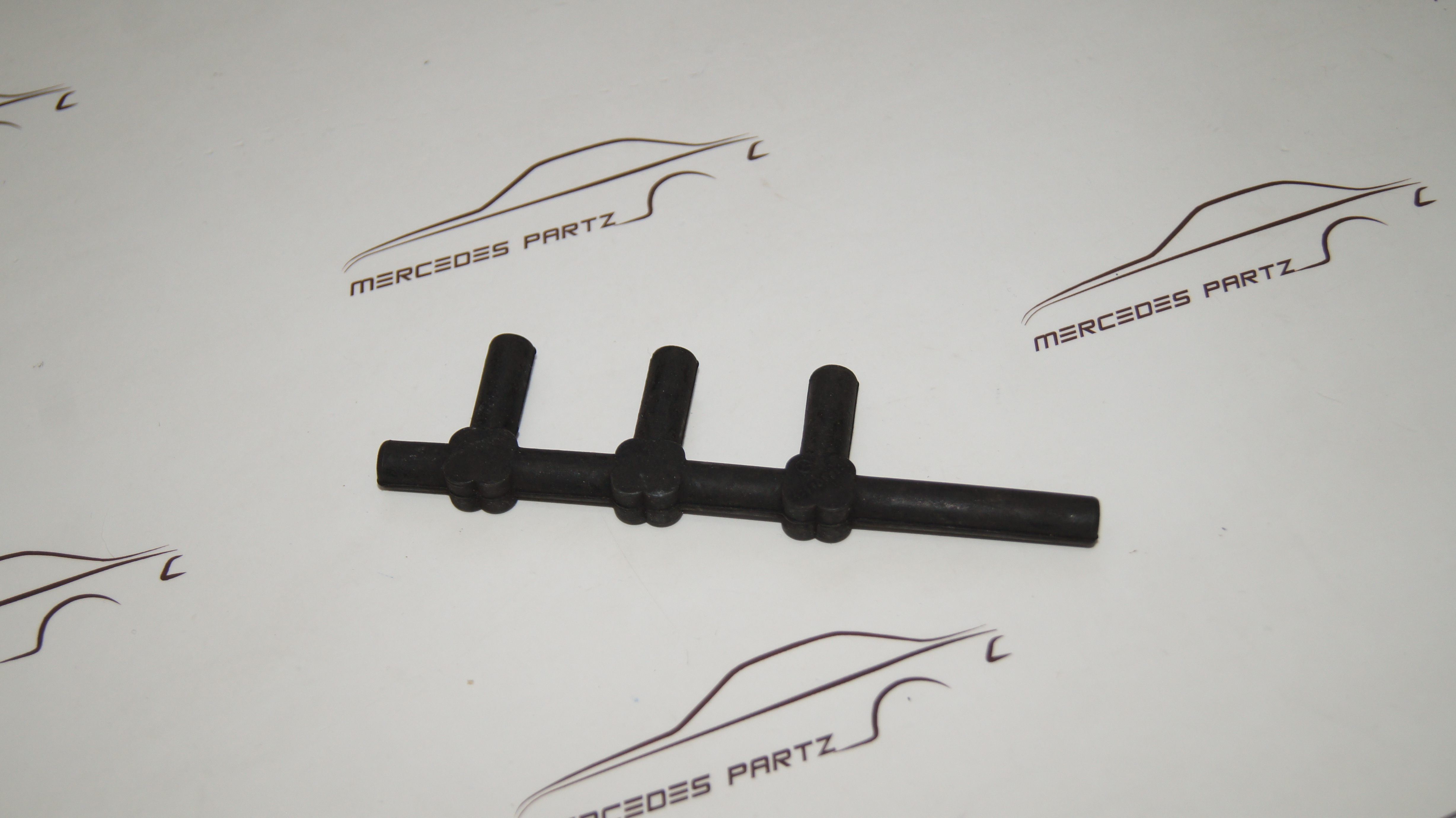 W107 W126 vacuum distributor - mercedes partz