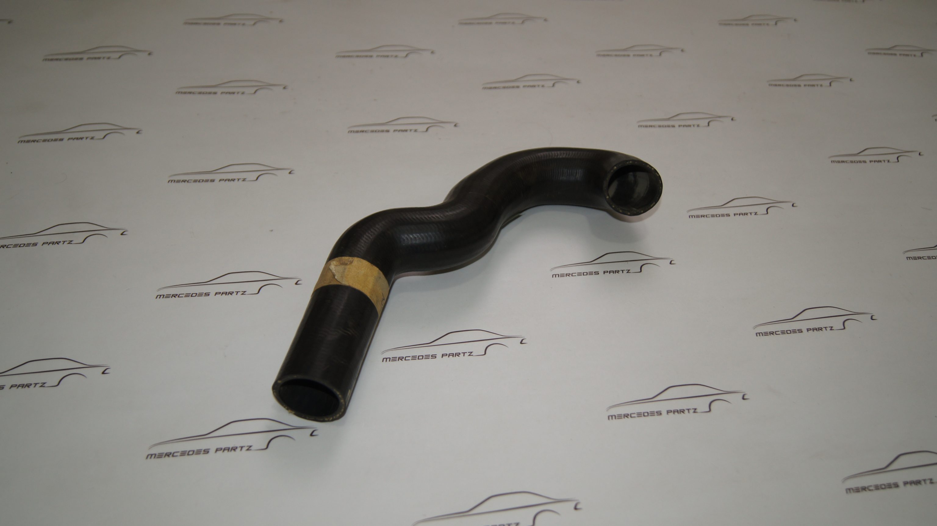W124 260 / 300 radiator bottom hose used with A/C - mercedespartz