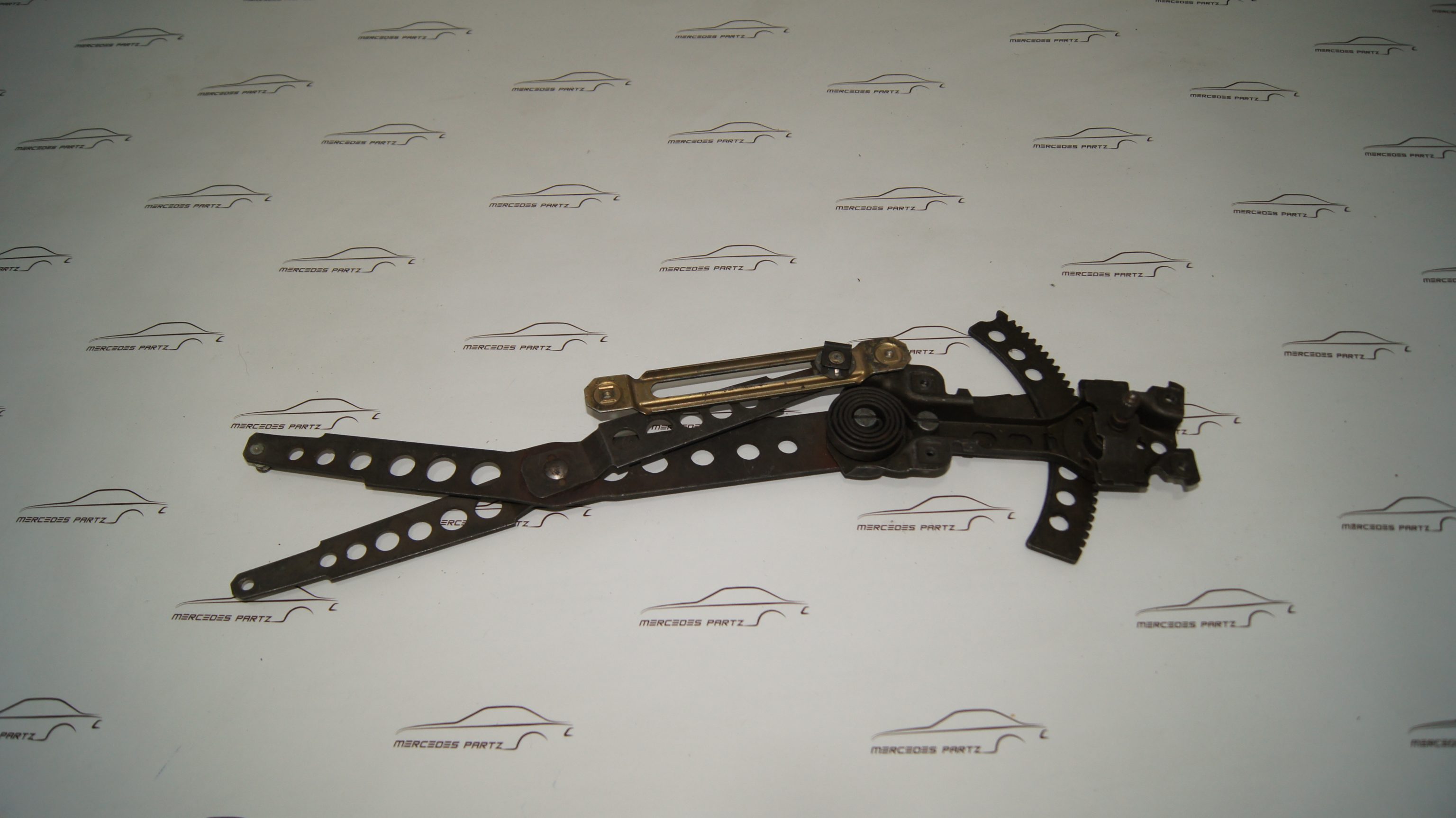 V123 S123 front left manual window - mercedespartz