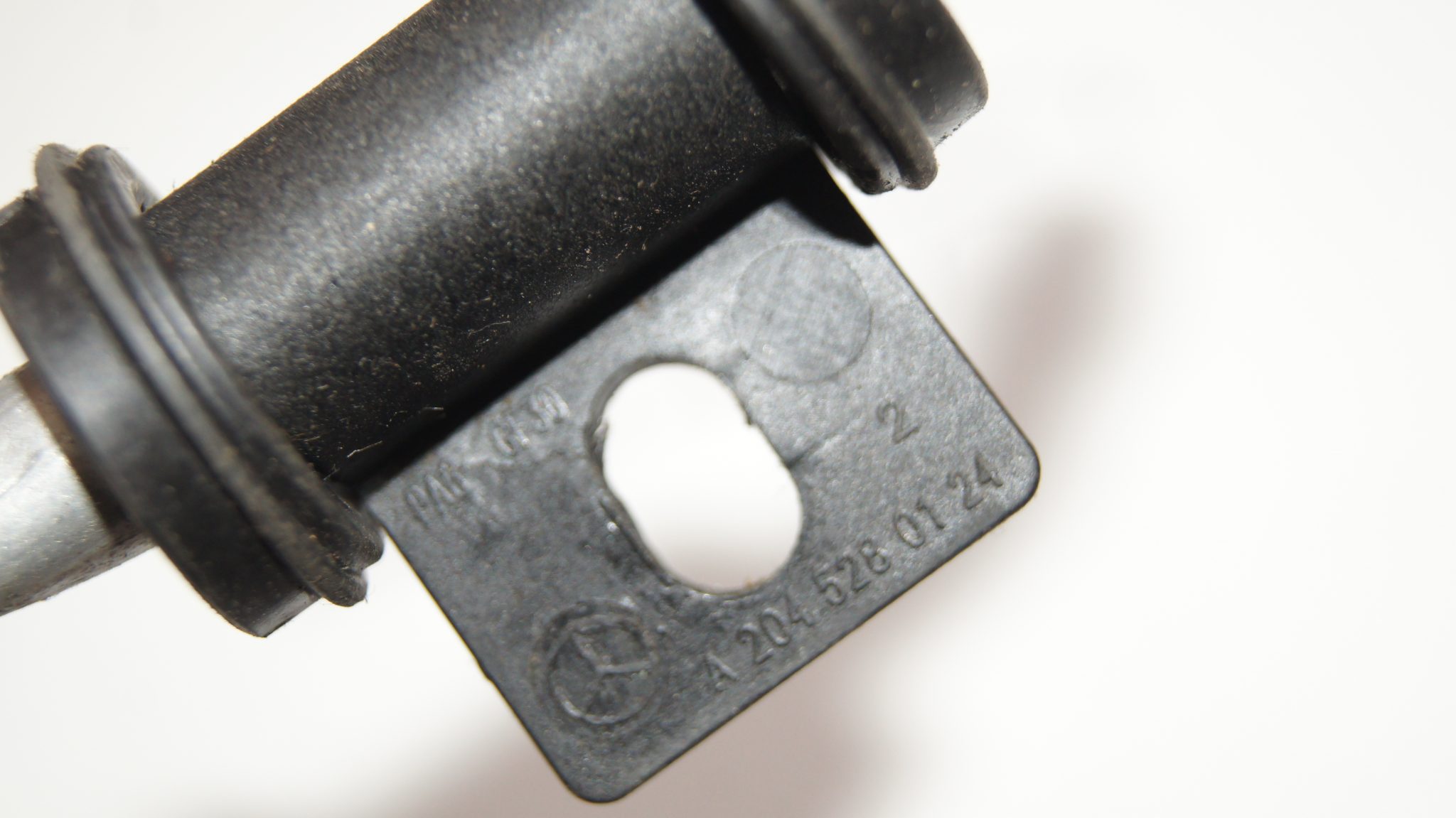 W204 W212 W207 W218 transmission oil cooler line - mercedespartz