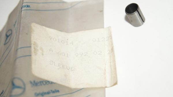 M102 M116 M117 water pump sleeve - mercedespartz