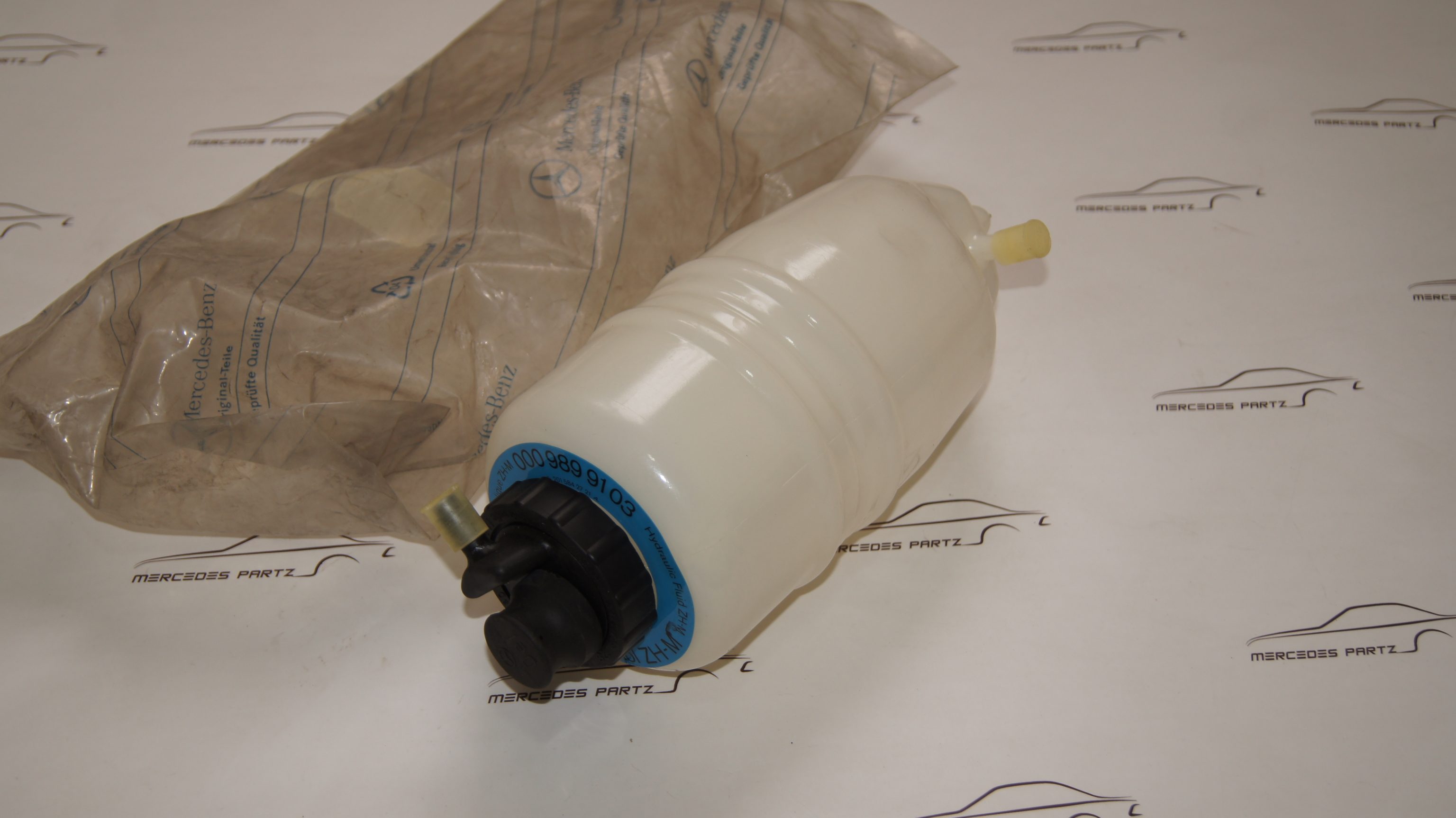 W201 W124 W126 hydraulic suspension oil reservoir - mercedespartz